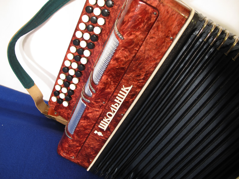 Russian Bayan B system button accordion