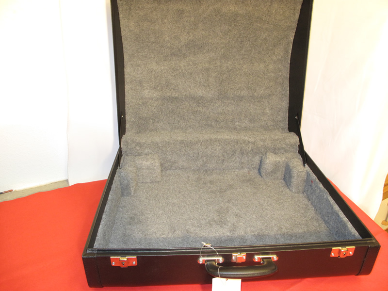 Moulded Hard case for 120 bass