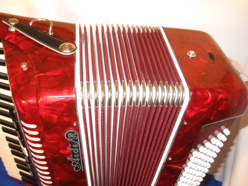 Aidi Accordion full size in red pearloid